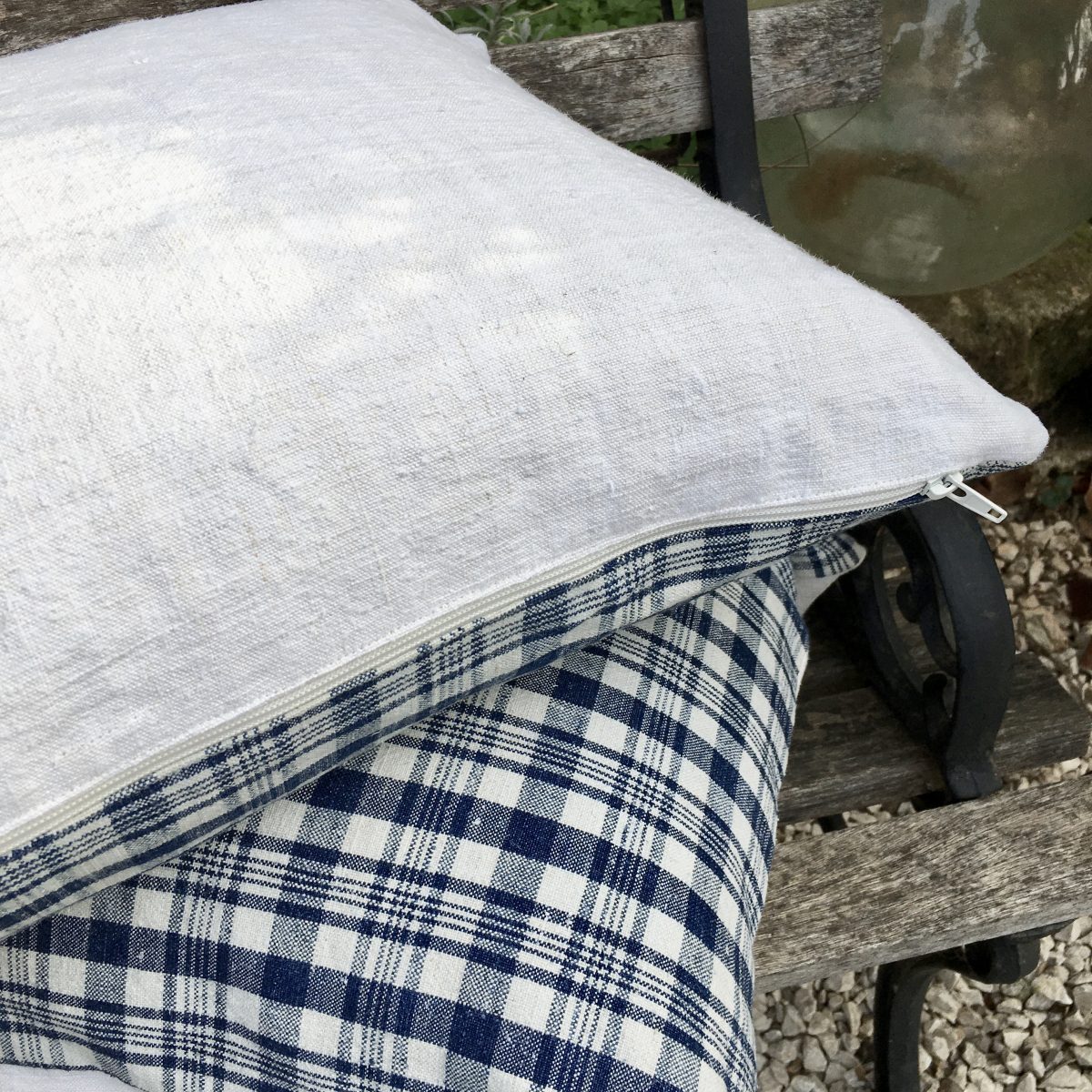 Coussin Bi-Matière Kelsch Carreaux Bleus/Chanvre Ancien | L'Atelier De ...