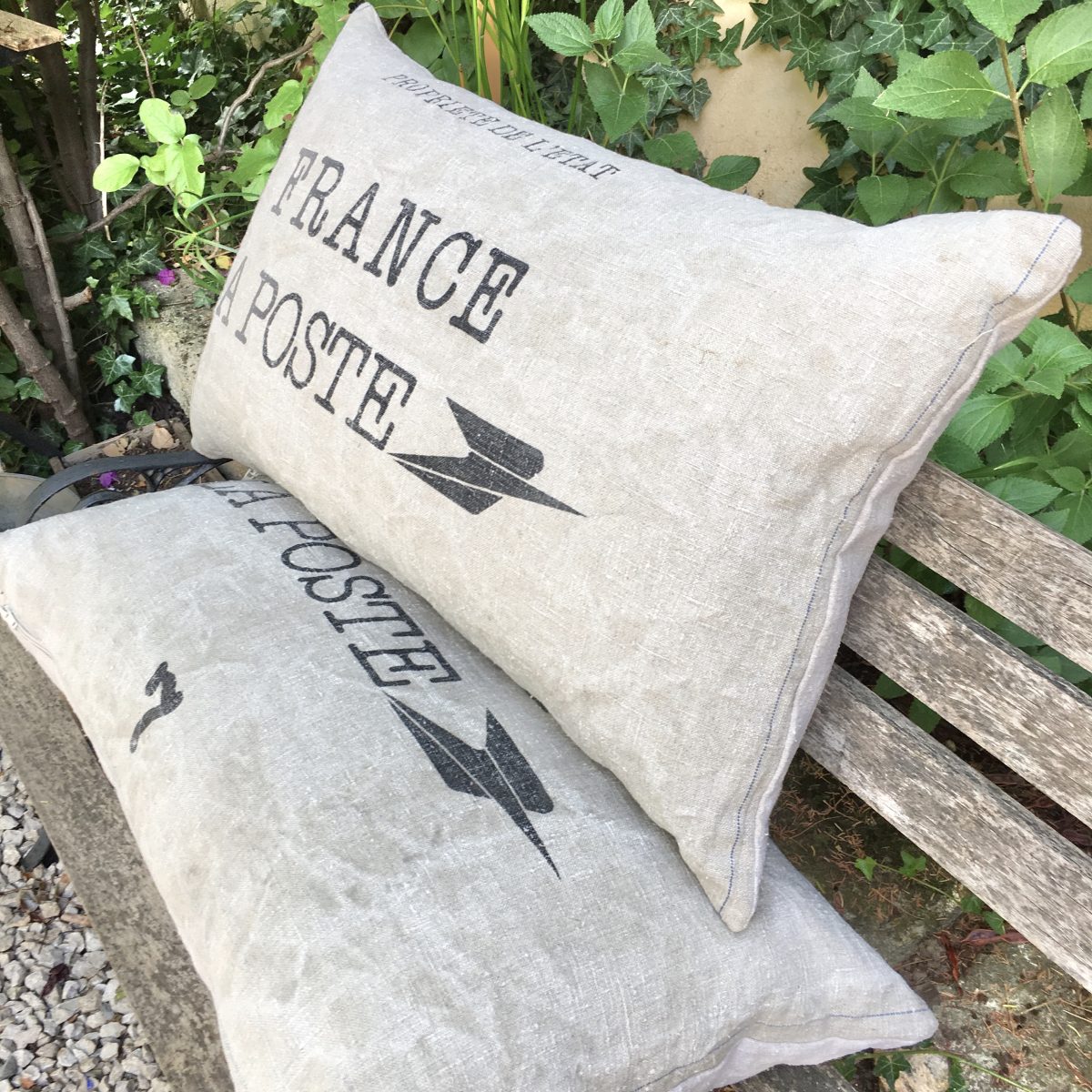Maxi Coussin "La Poste" Lin Ancien | L'Atelier De Florence